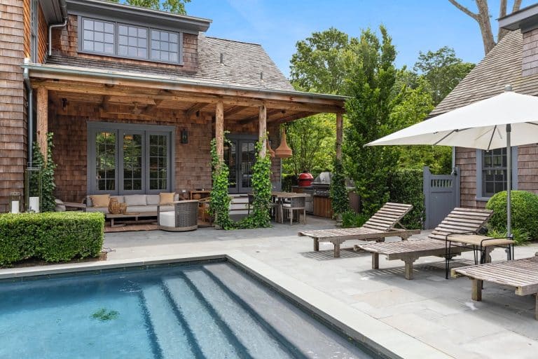 Home Tour | A Martha's Vineyard-Inspired Coastal Cottage