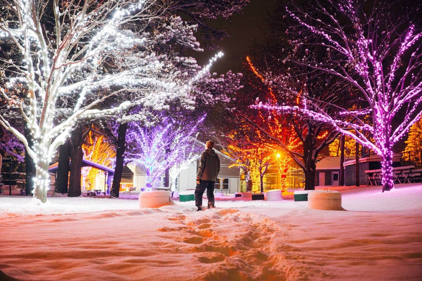 10 Best Places to See Holiday Lights in Vermont - New England