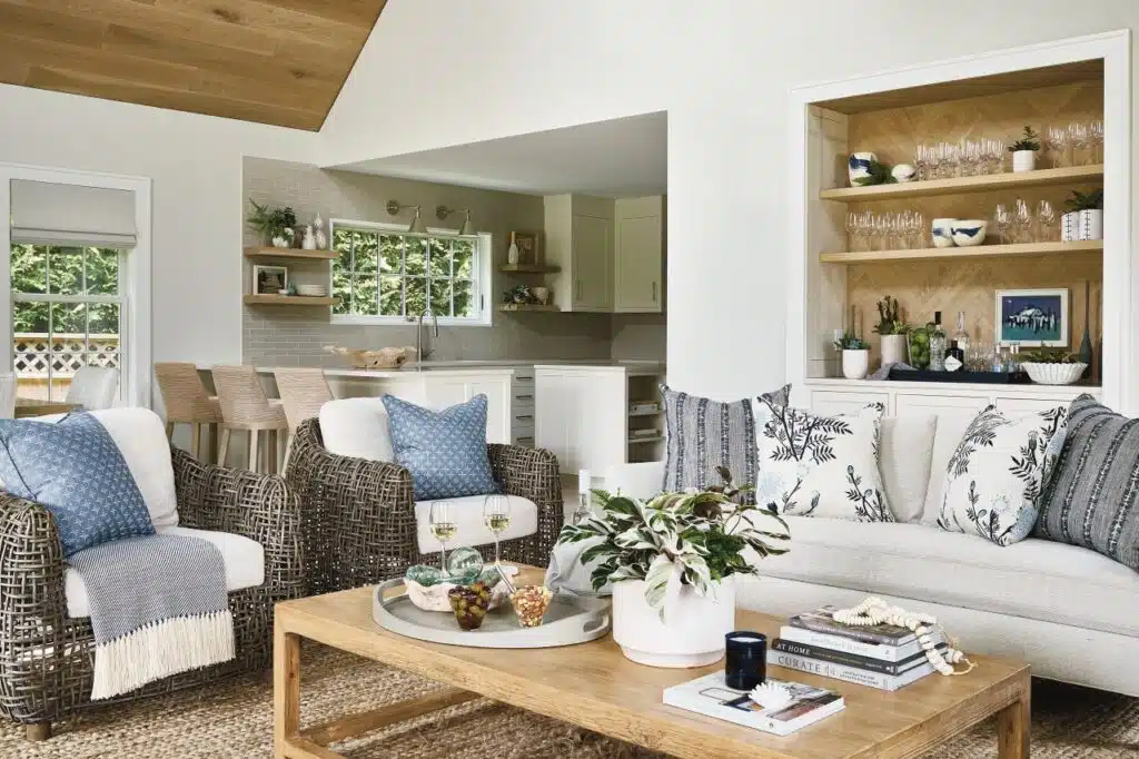 Coastal Charm Behind the Hedge: A Featured Cottage from "Nantucket ...