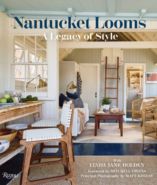 Coastal Charm Behind the Hedge: A Featured Cottage from "Nantucket ...