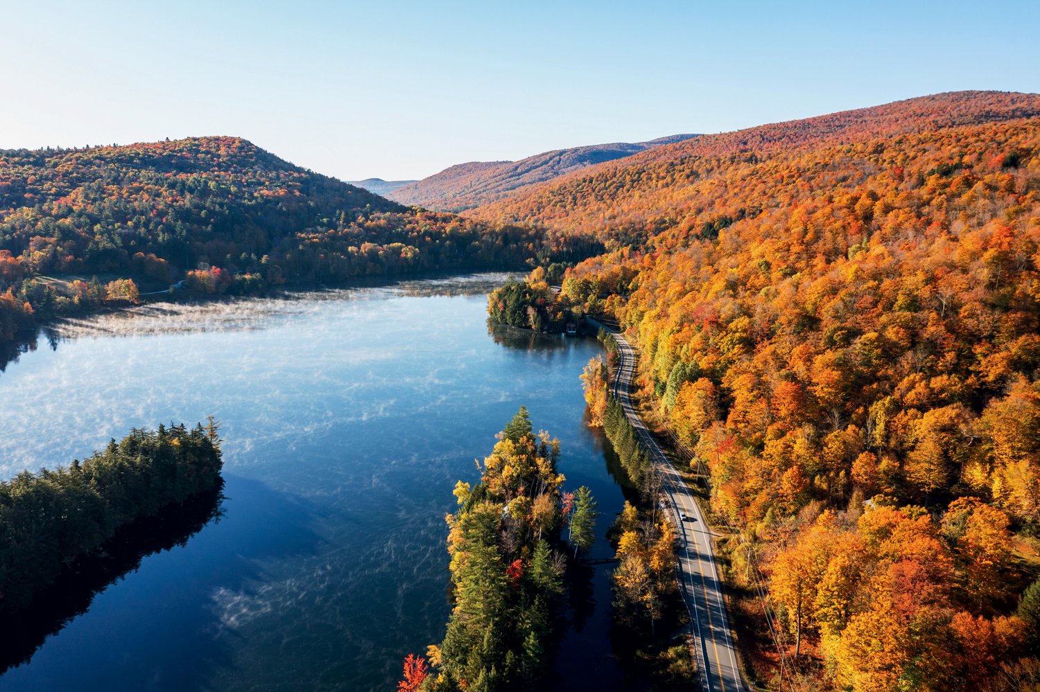 Autumn on Vermont’s Route 100: A Journey Through the Heart of Foliage ...