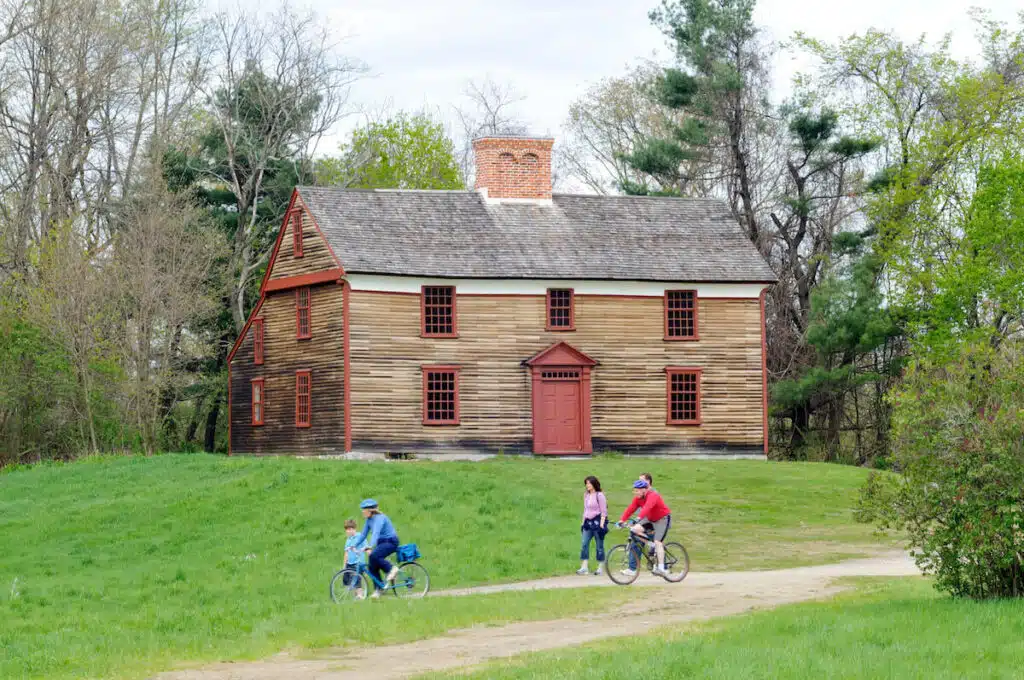 Massachusetts Outdoor Adventures: Battlefields & Beyond