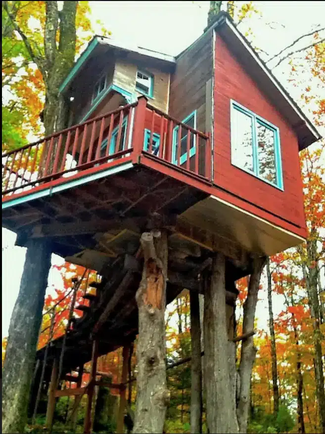 Autumn Splendor | Perfect New England AirBnBs
