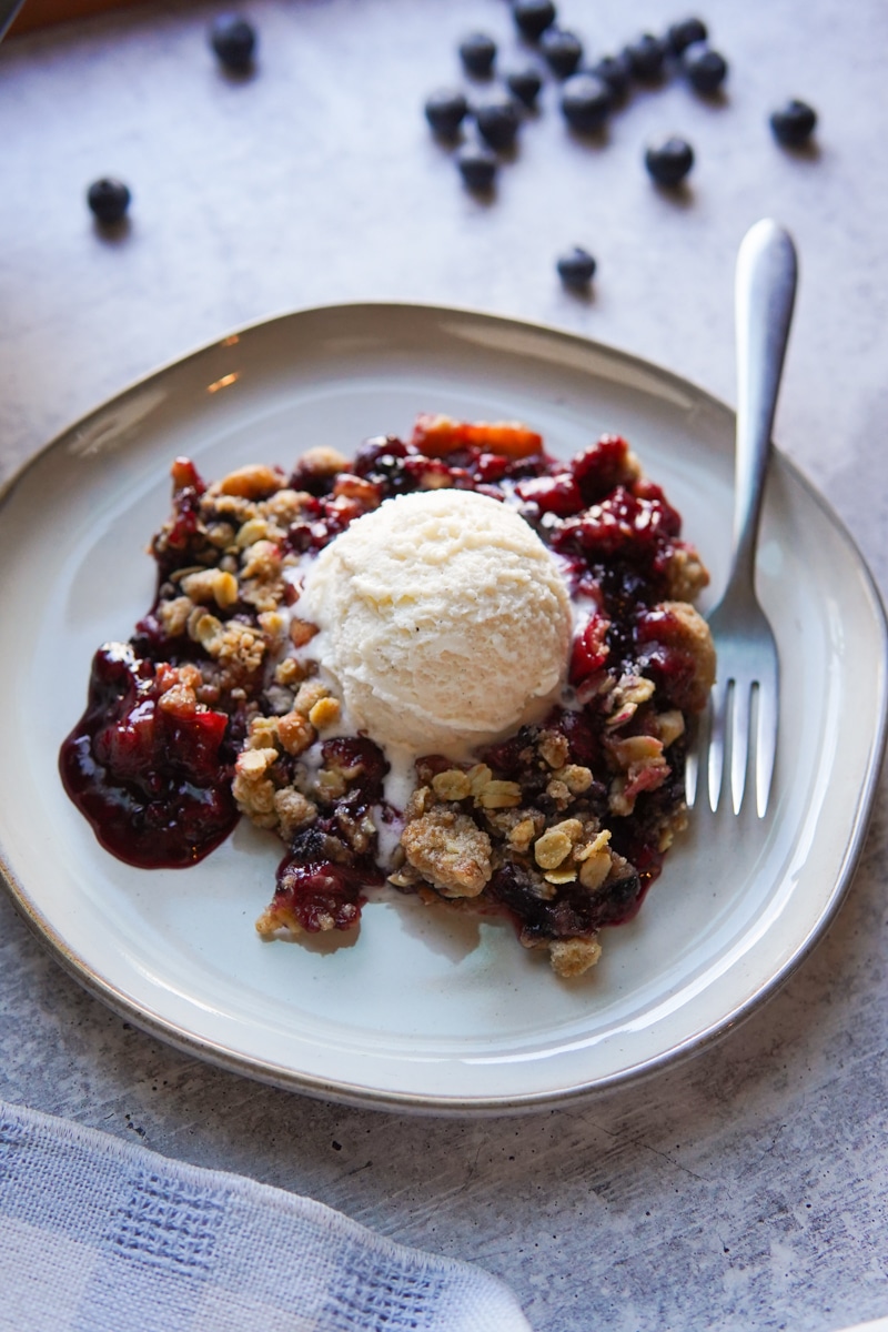 Bluebarb Crisp - New England