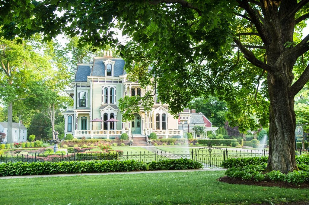 Scenes from Wethersfield, CT | Photographs - New England