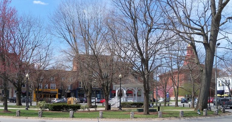 7 Tried-and-True Restaurants in Keene, NH - New England