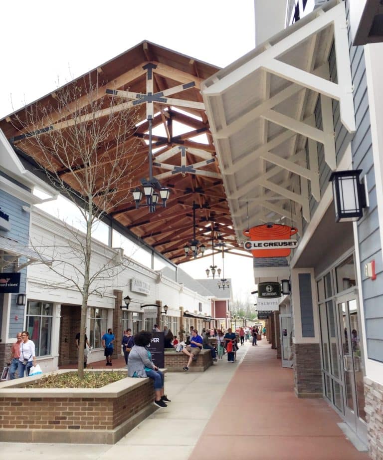 Best Outlets in New England | Guide to Outlet Shopping