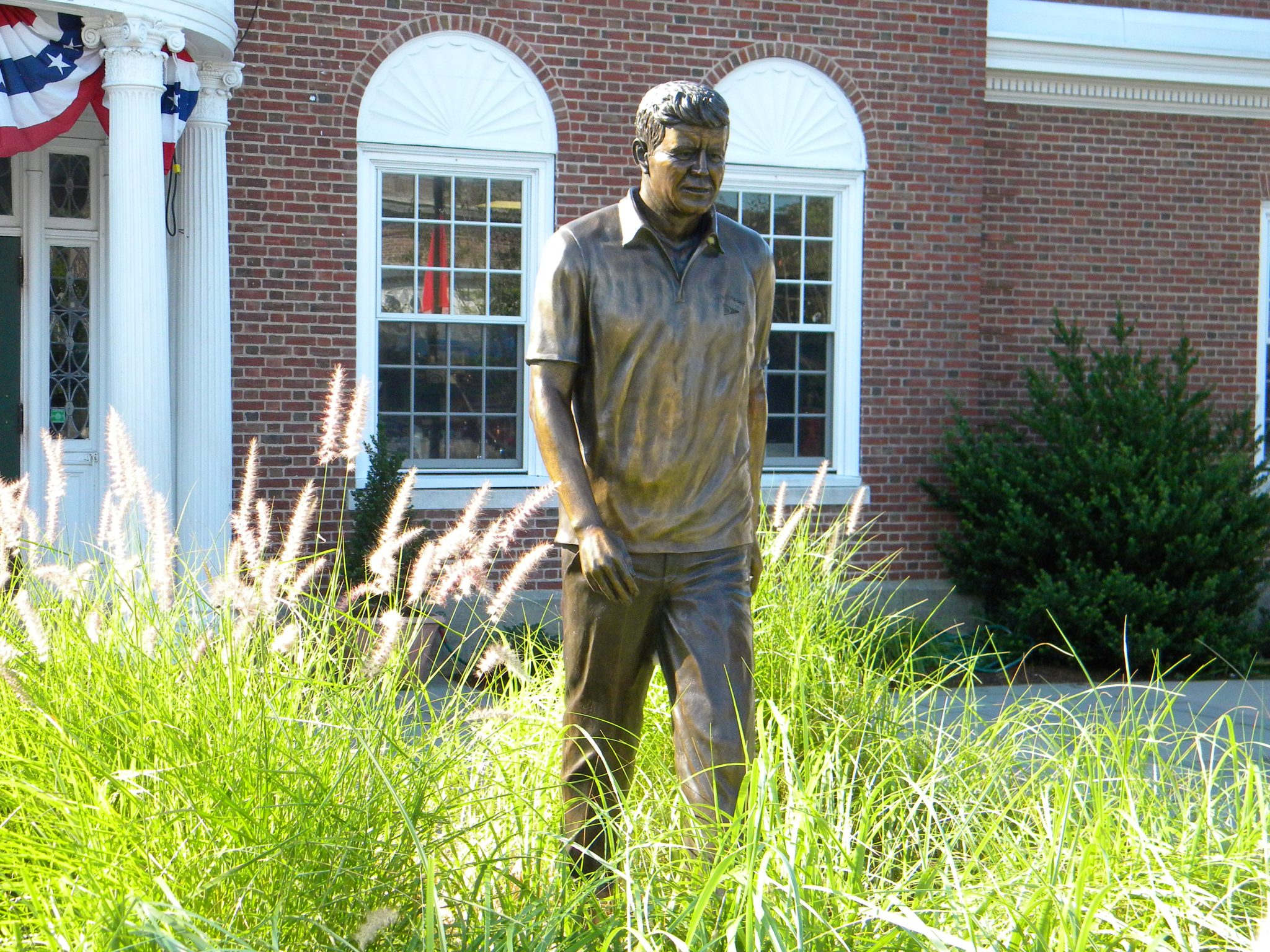 Jfk Statue
